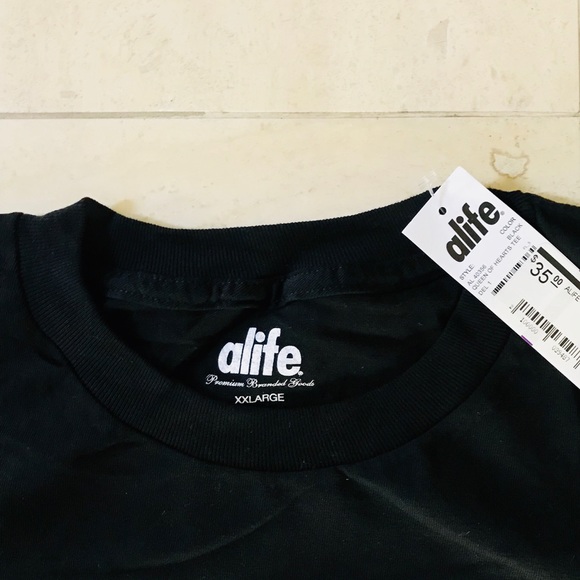 Alife | Shirts | Alife Queen Of Hearts Tee | Poshmark